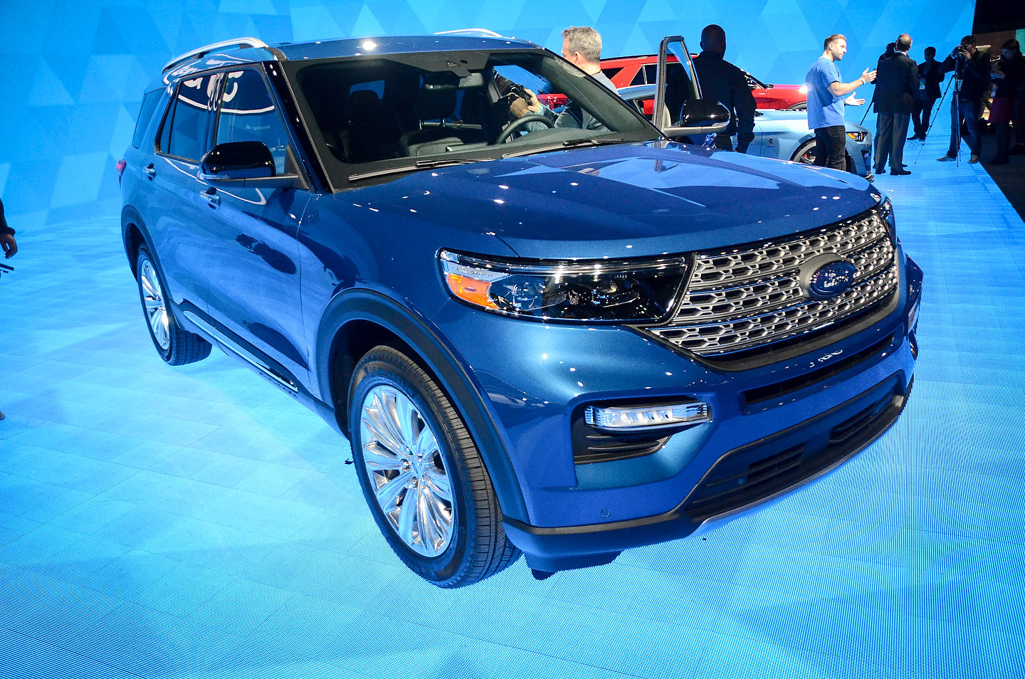 Ford surprend avec l’Explorer Hybride 2020 | Ecolo Auto