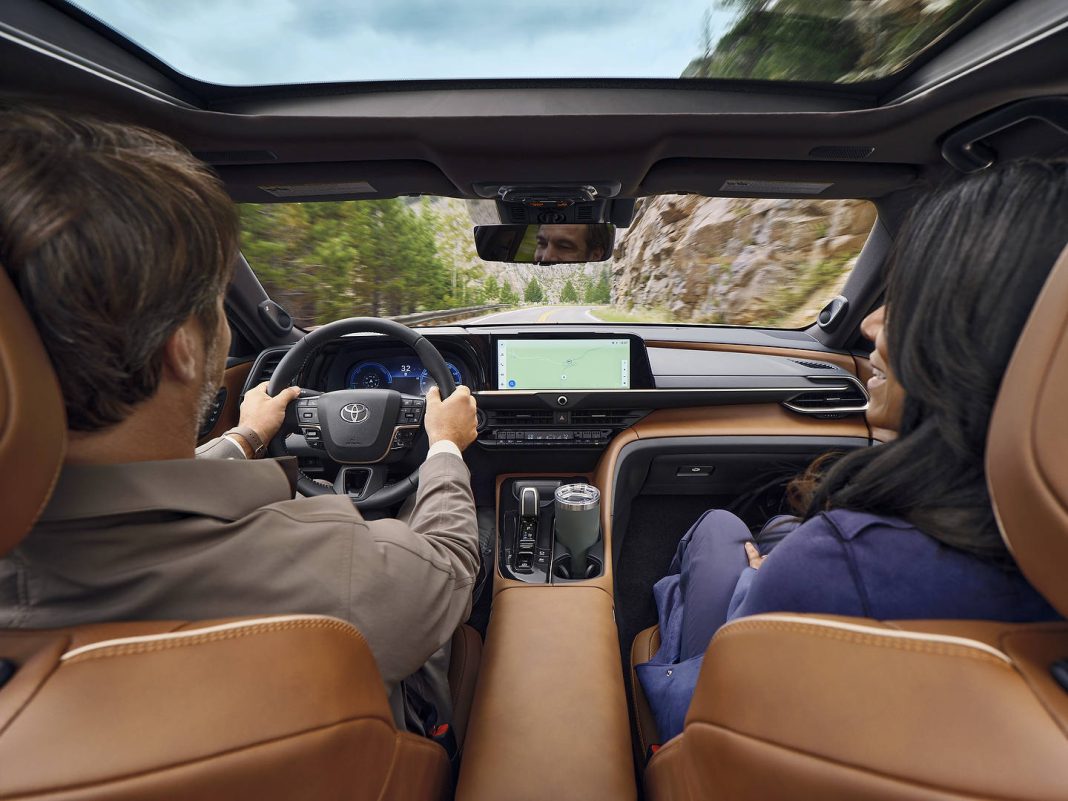 Le Toyota Crown Signia VUS 2025 dévoilé | Ecolo Auto