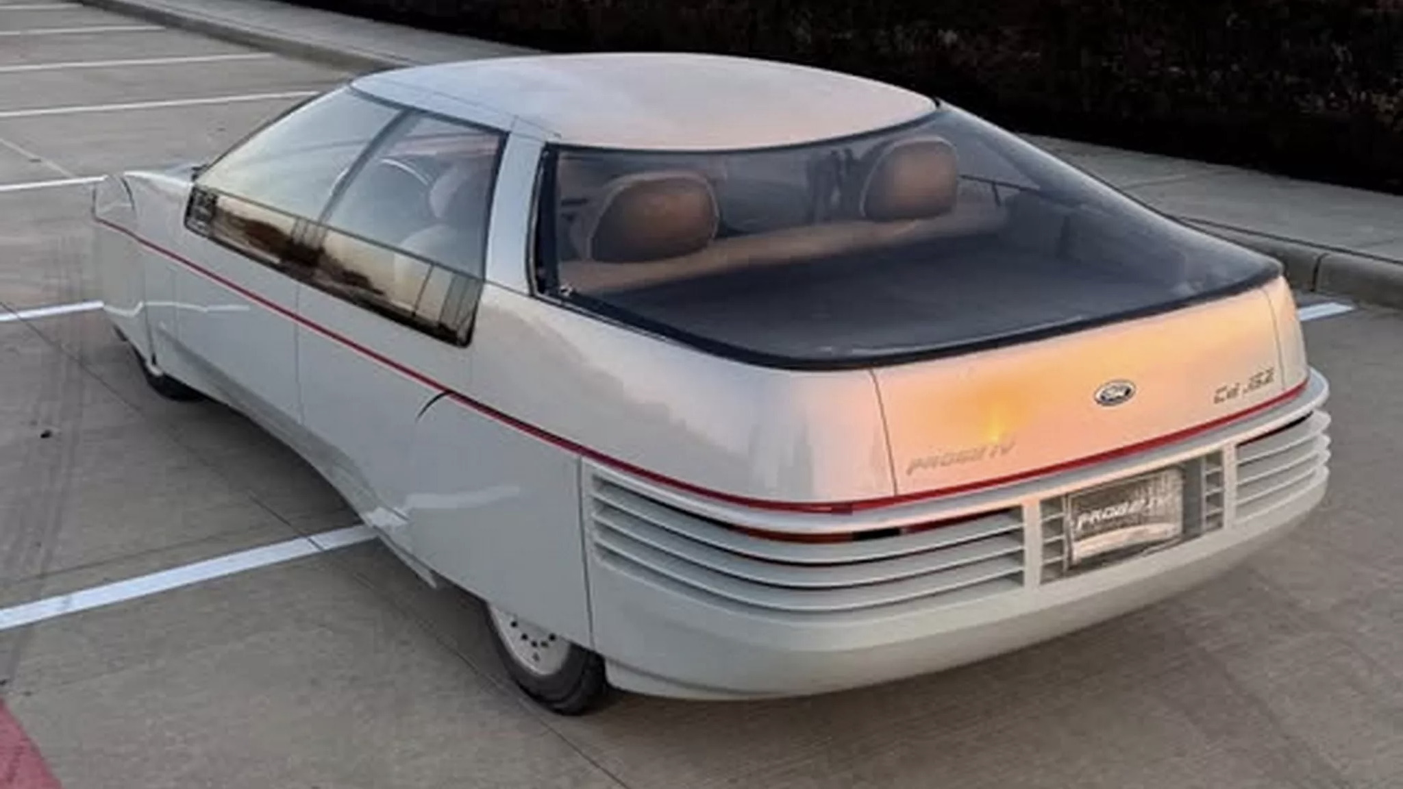 Un concept de 1983 de la Ford Probe IV cru perdu refait surface sur ...