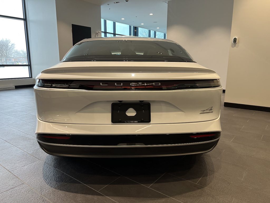 Essai routier rapide Lucid Air 2023 : Des premières impressions ...
