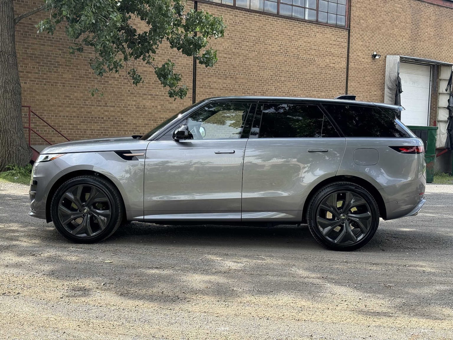 Essai routier Range Rover Sport P550e 2024 : Un véhicule qui comble ...
