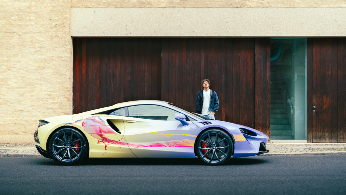 La McLaren Artura transformée en œuvre d'art dans le cadre d'une ...