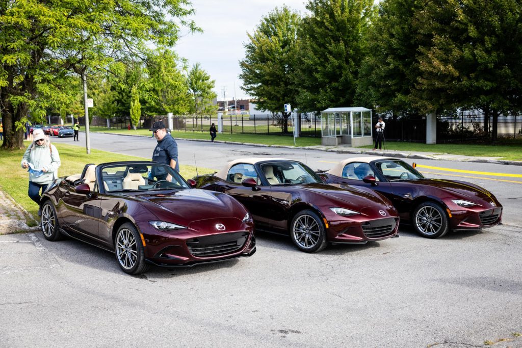 Plus de 250 Miata au 2e rassemblement annuel Mazda MX-5 à Montréal ...