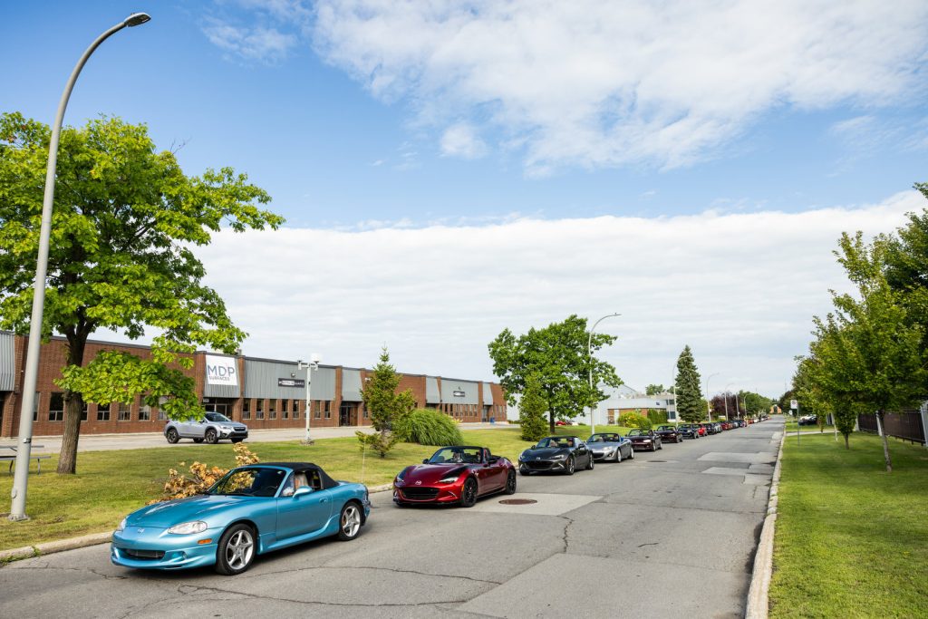 Plus de 250 Miata au 2e rassemblement annuel Mazda MX-5 à Montréal ...
