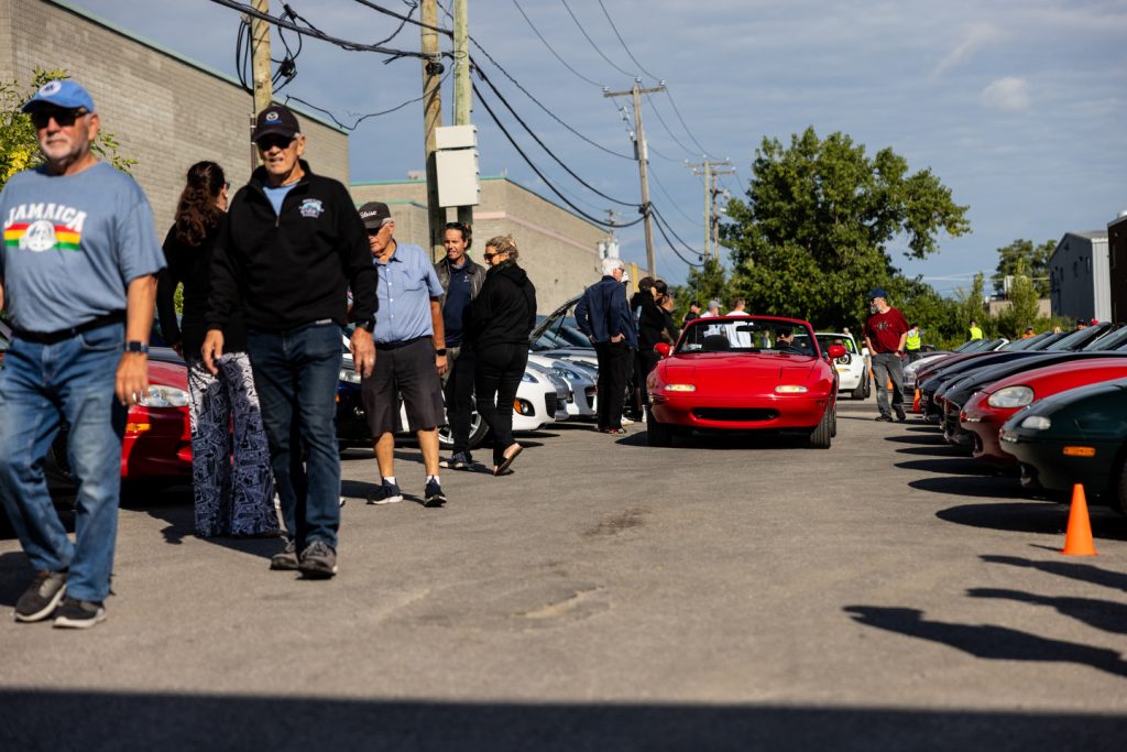 Plus de 250 Miata au 2e rassemblement annuel Mazda MX-5 à Montréal ...
