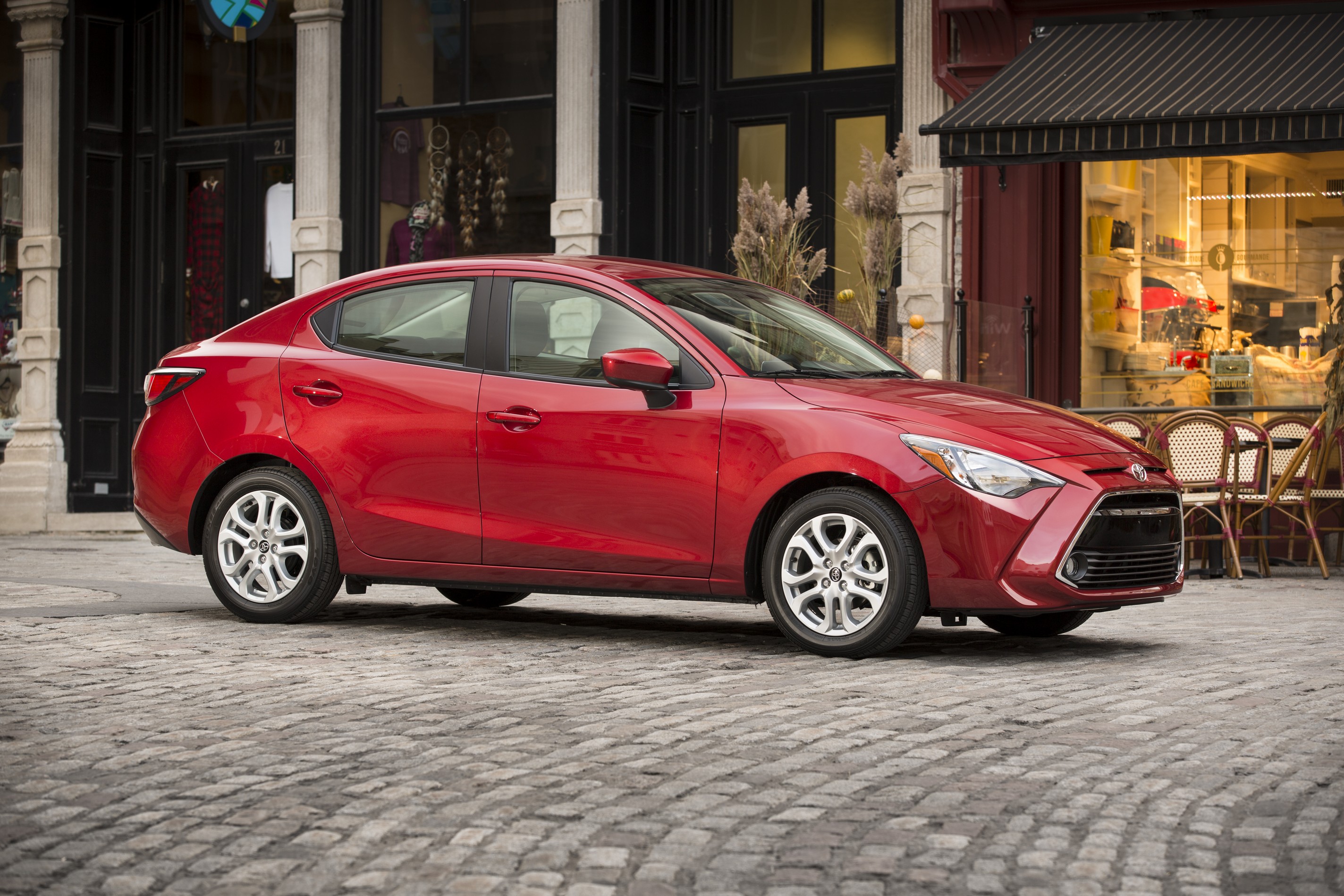 Toyota Yaris berline 2016, la petite nouvelle | Ecolo Auto